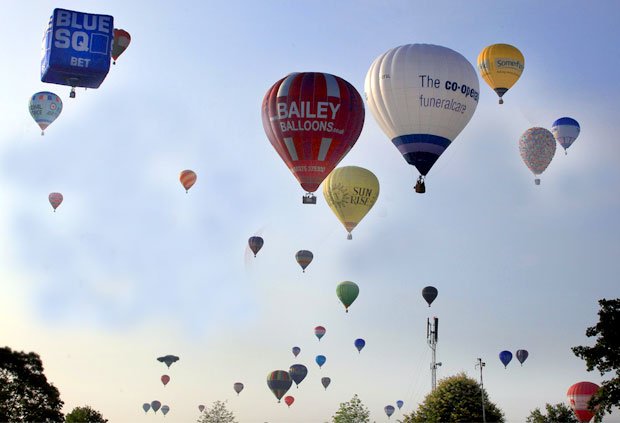 Gallery: Bristol Balloon Fiesta - Australian Geographic