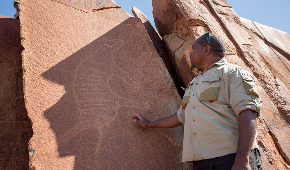 Gallery: The Pilbara landscape of stone-etched stories - Australian ...