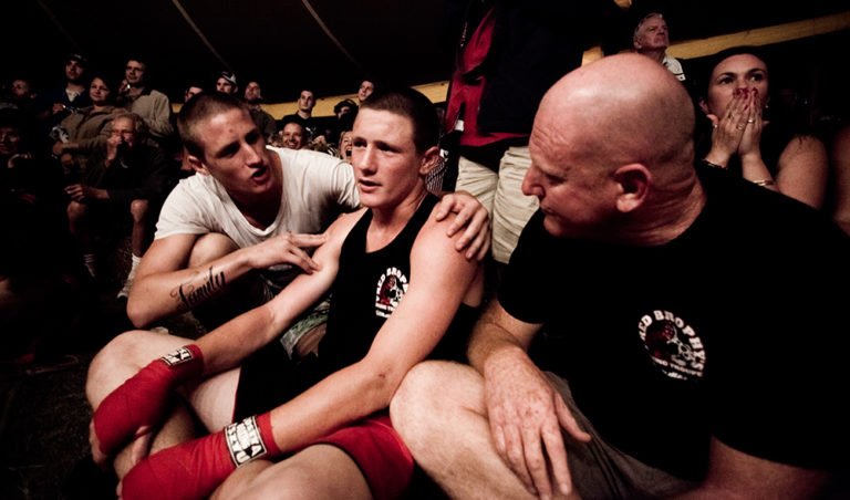 Fred Brophy's outback boxing tent - Australian Geographic