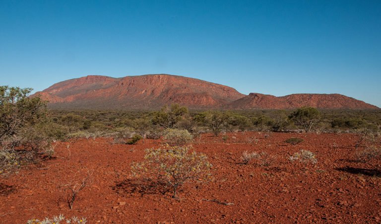 Mt Augustus, inselberg in the desert - Australian Geographic