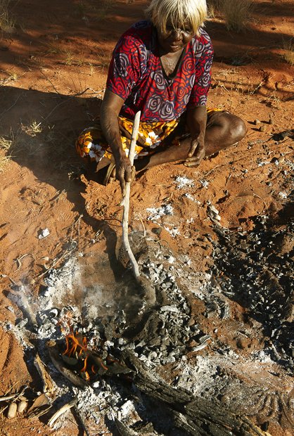 Gallery: Living the traditional Martu life - Australian Geographic