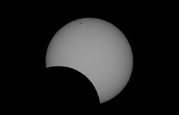 Gallery: Your photos of the eclipse - Australian Geographic