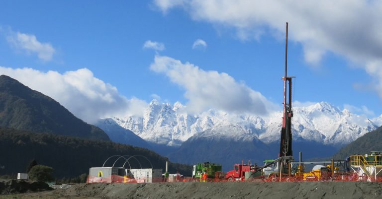 New Zealand’s Alpine Fault reveals extreme underground heat and fluid ...