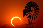 What is a solar eclipse? - Australian Geographic