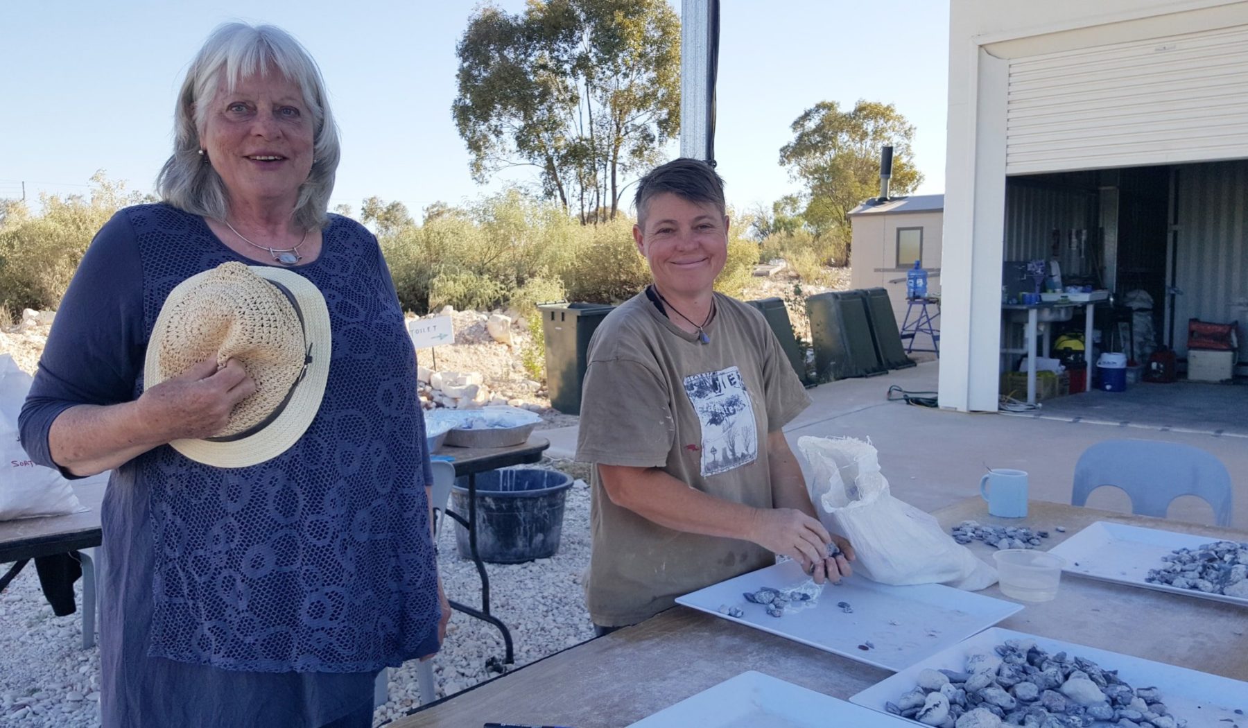 Digging at Lightning Ridge