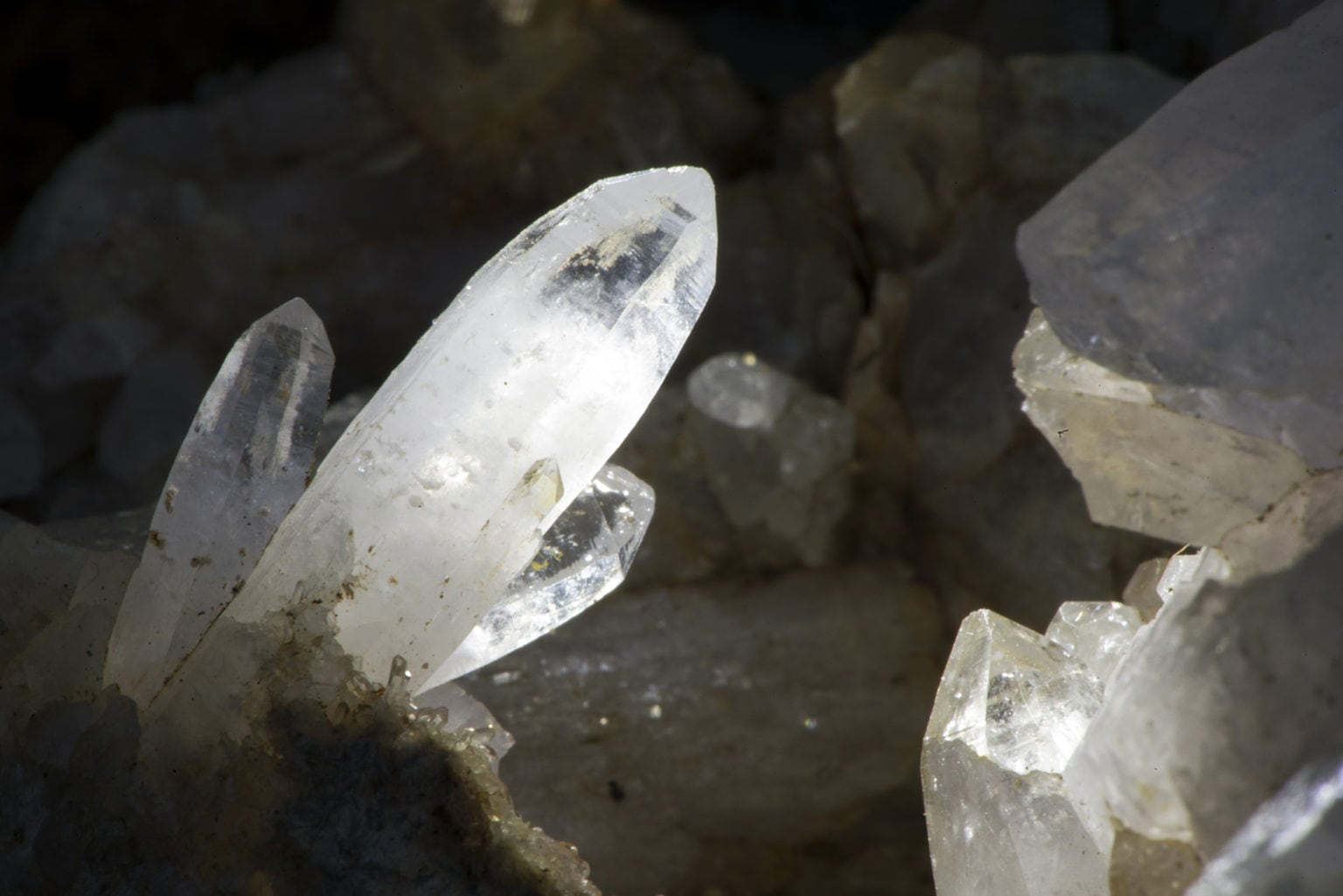 Cosgrove hotspot track: a chain of ancient volcanoes stretching from ...