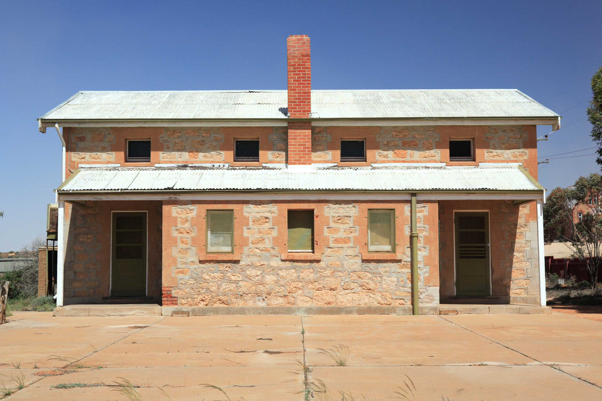 A complete guide to Silverton, NSW - Australian Geographic