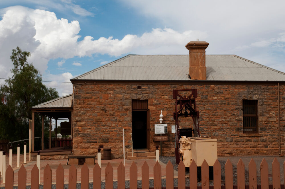 A complete guide to Silverton, NSW - Australian Geographic