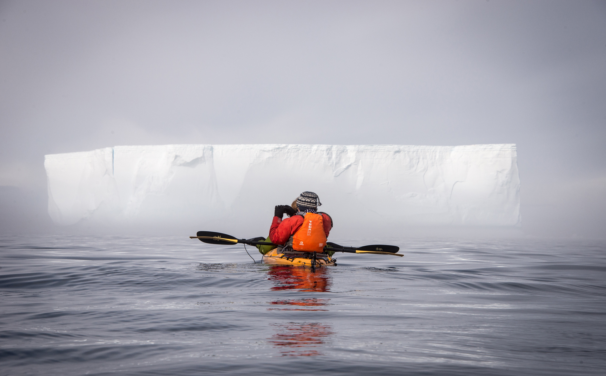 Paddle Pulse: Master the art of kayak photography