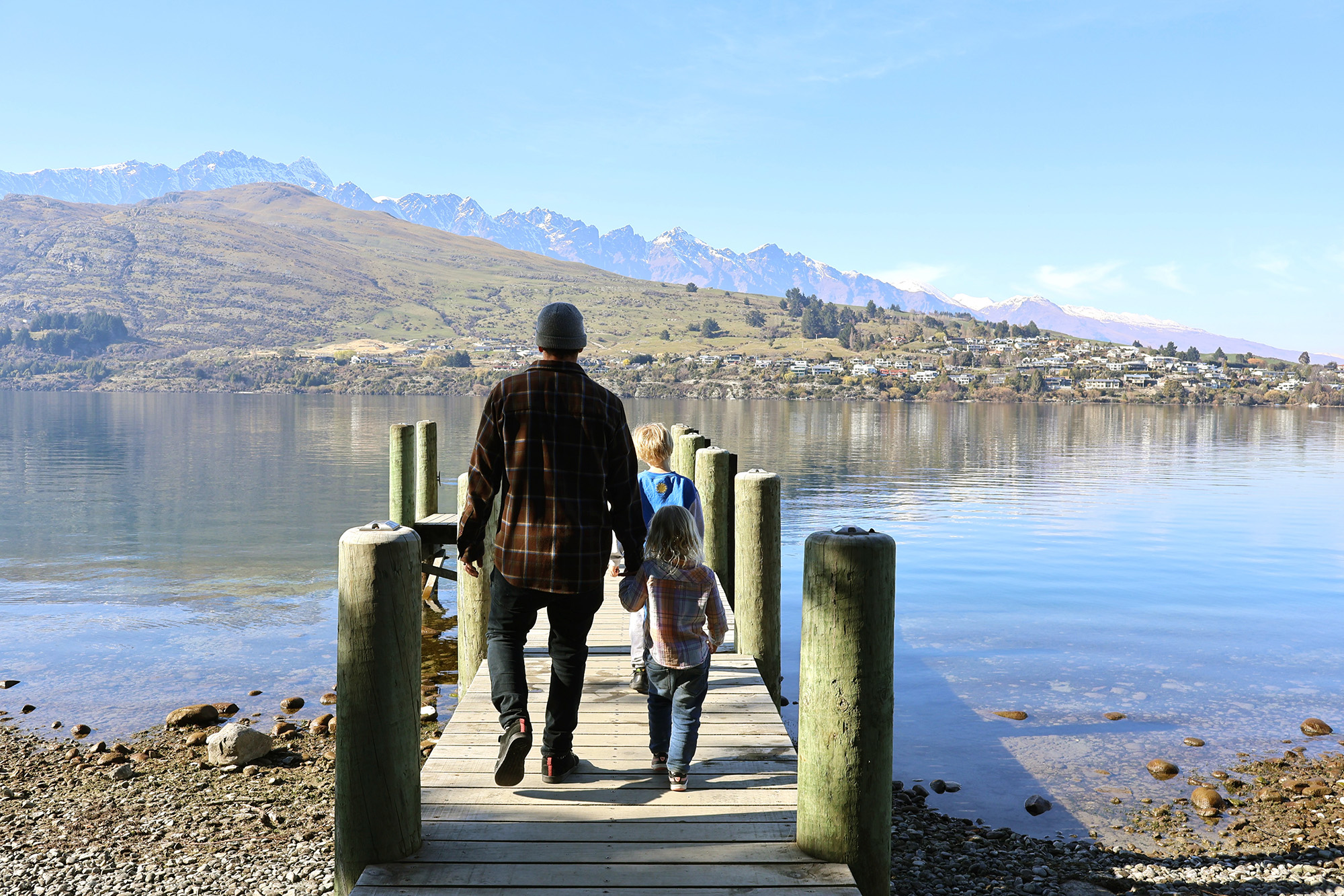 Twice the fun: Snowboard and hike NZ’s Queenstown region