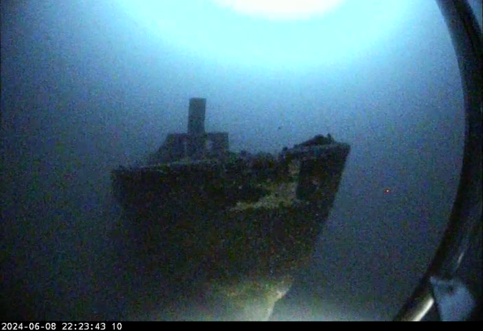 Cleaning up toxic wartime shipwrecks - Australian Geographic