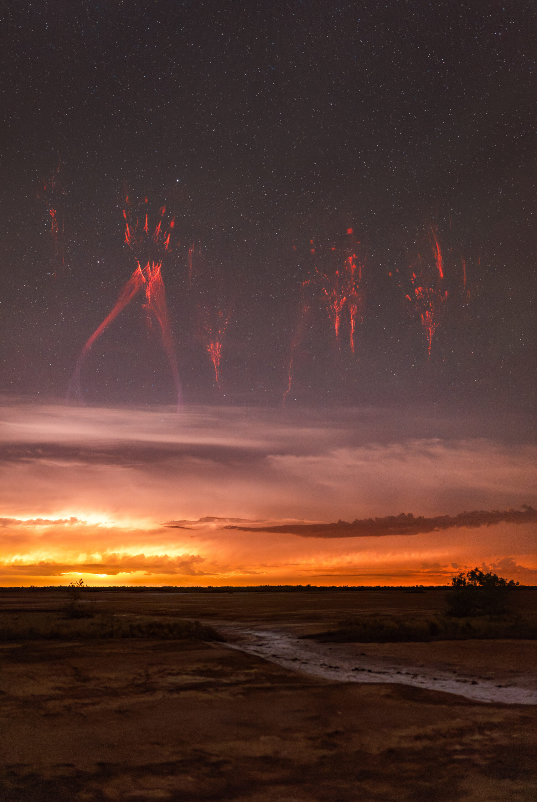 Red sprites: photographing a rare phenomenon - Australian Geographic