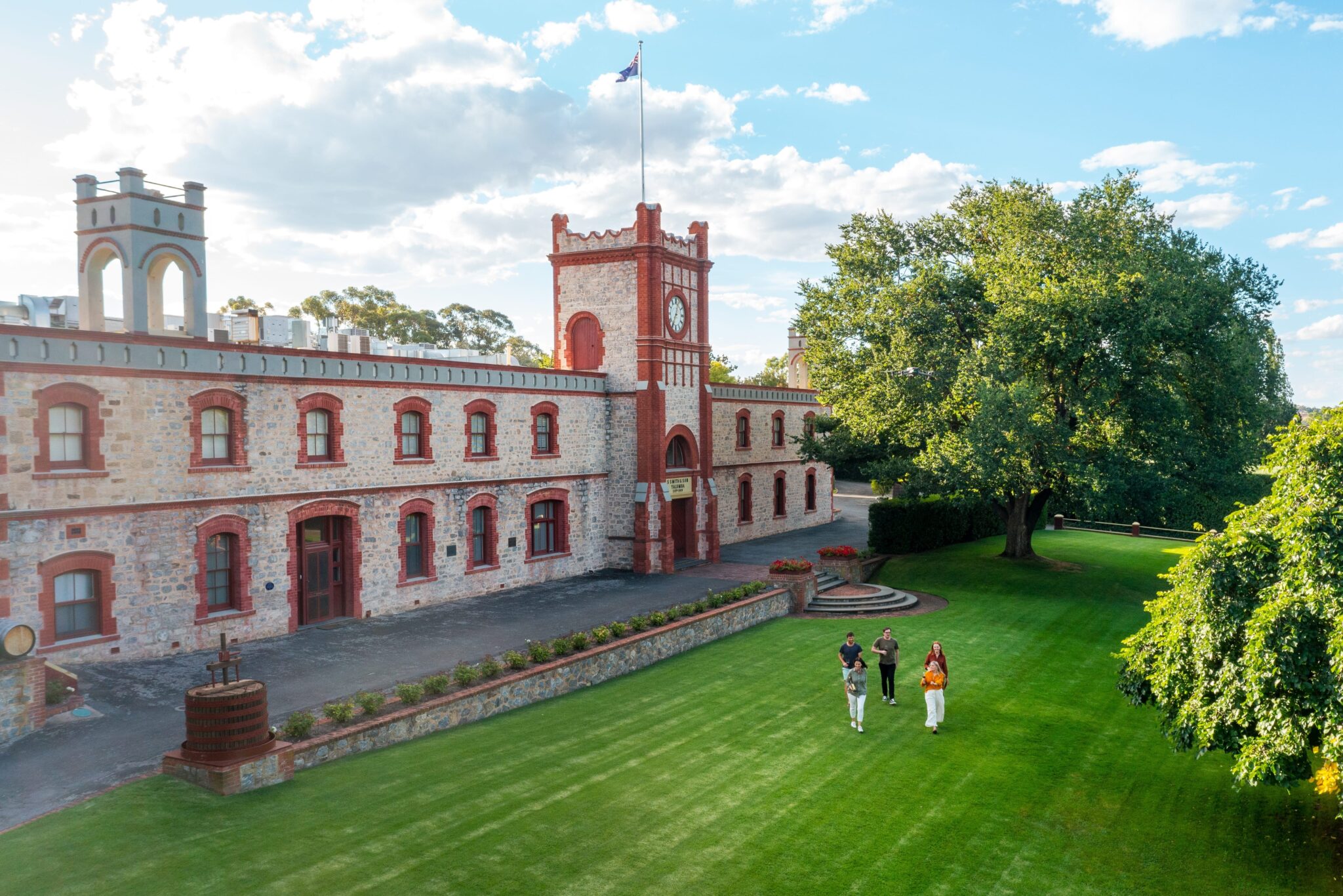 A complete guide to Angaston, SA - Australian Geographic