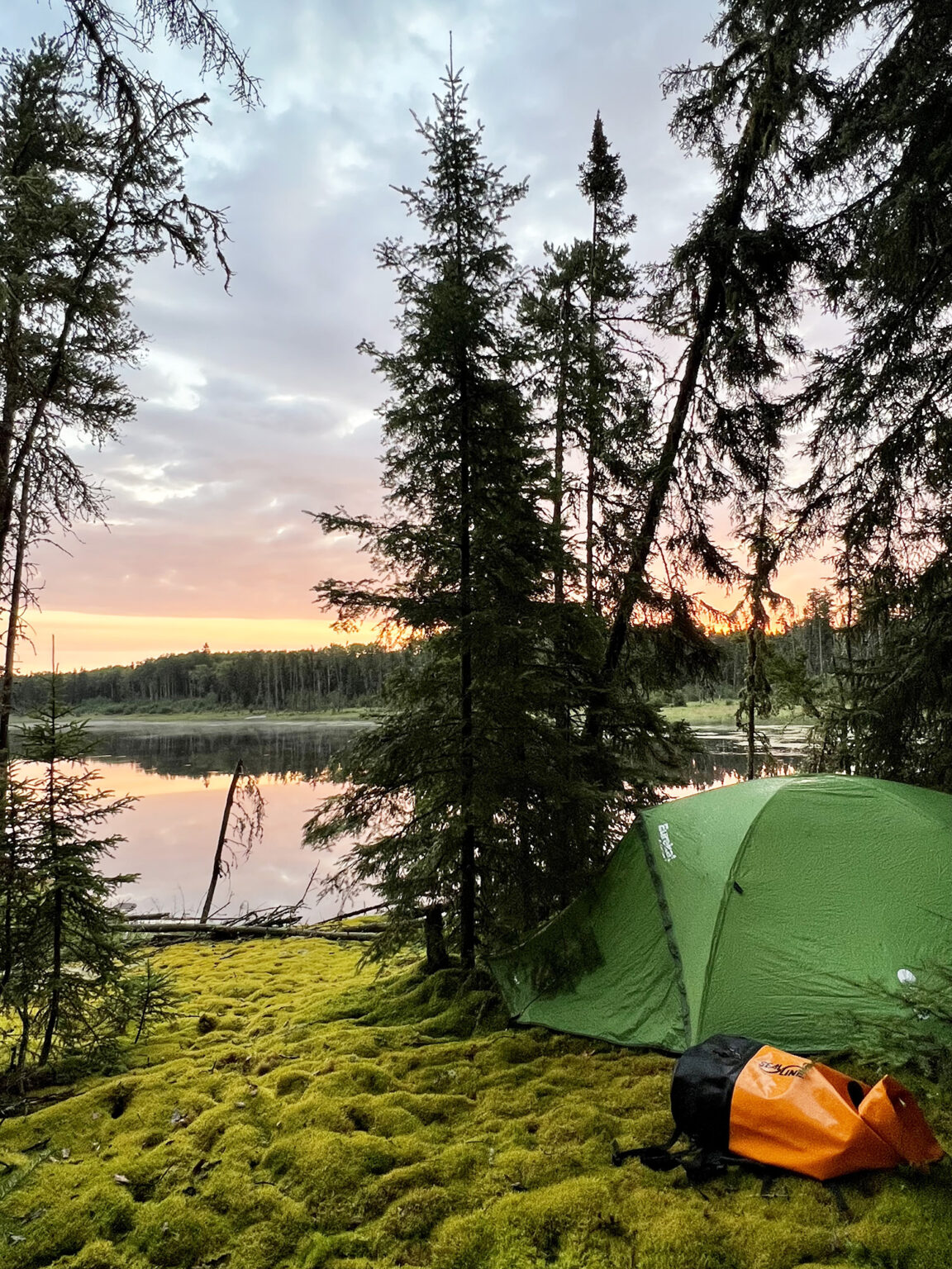 Whitewater canoeing 101: Paddling Canada‘s Bloodvein River